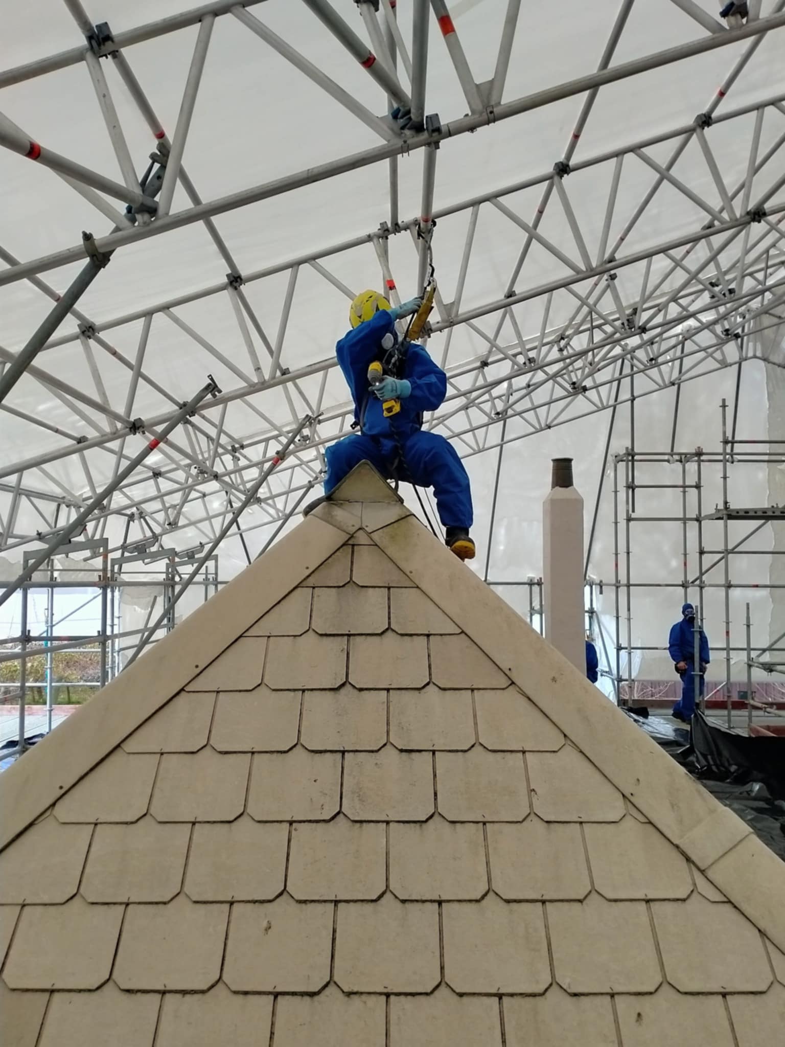 Asbestos Roof Removal - Hamilton - Hazard Pro Removals Asbestos Roof ...